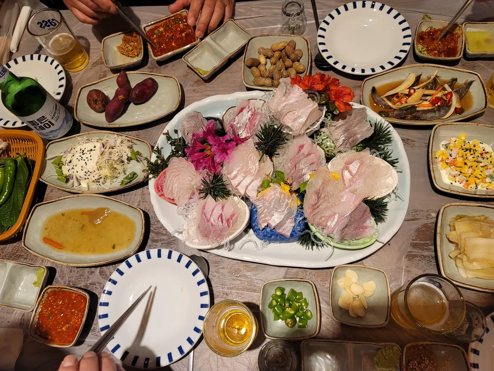 [경상남도 창원시 의창구 봉곡동 맛집] 밤바다회참치 | 업체창고